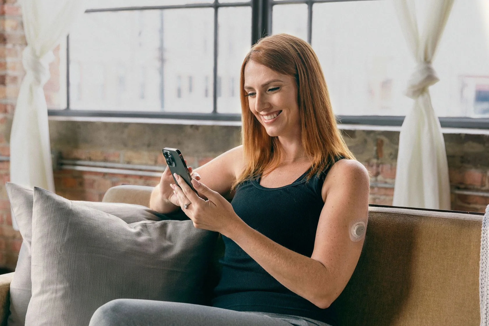 How to Use a CGM | How to wear a continuous glucose monitor | Nutrisense