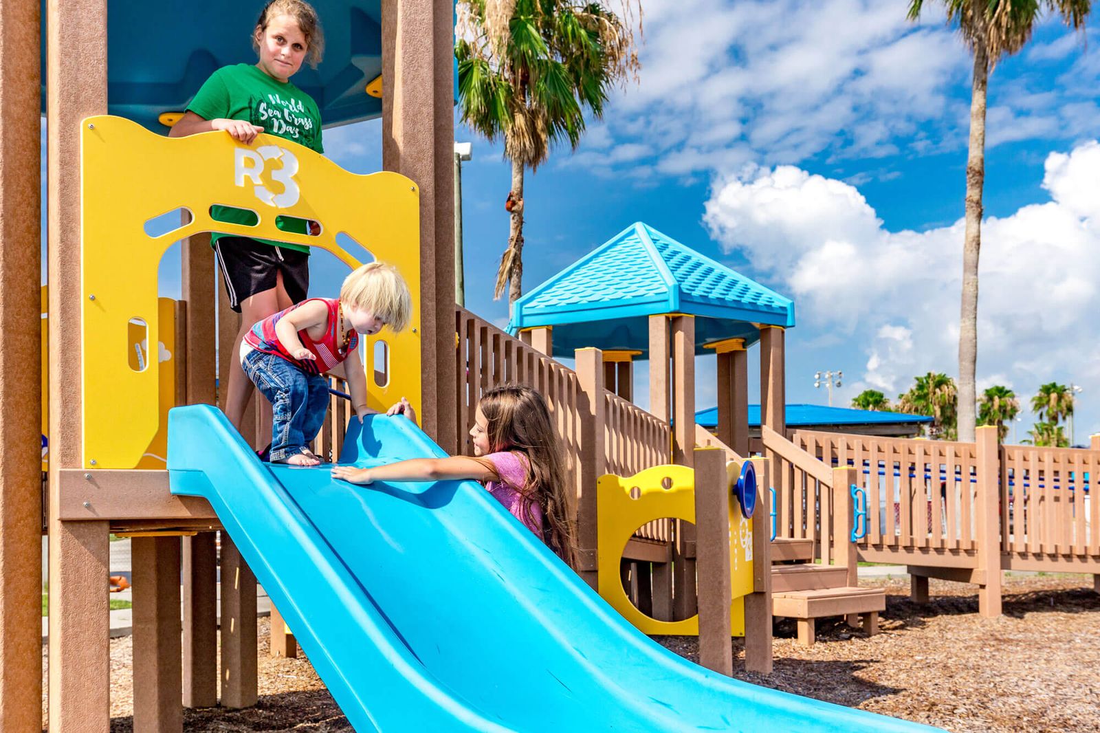 Commercial Playground Equipment | Zoom Recreation