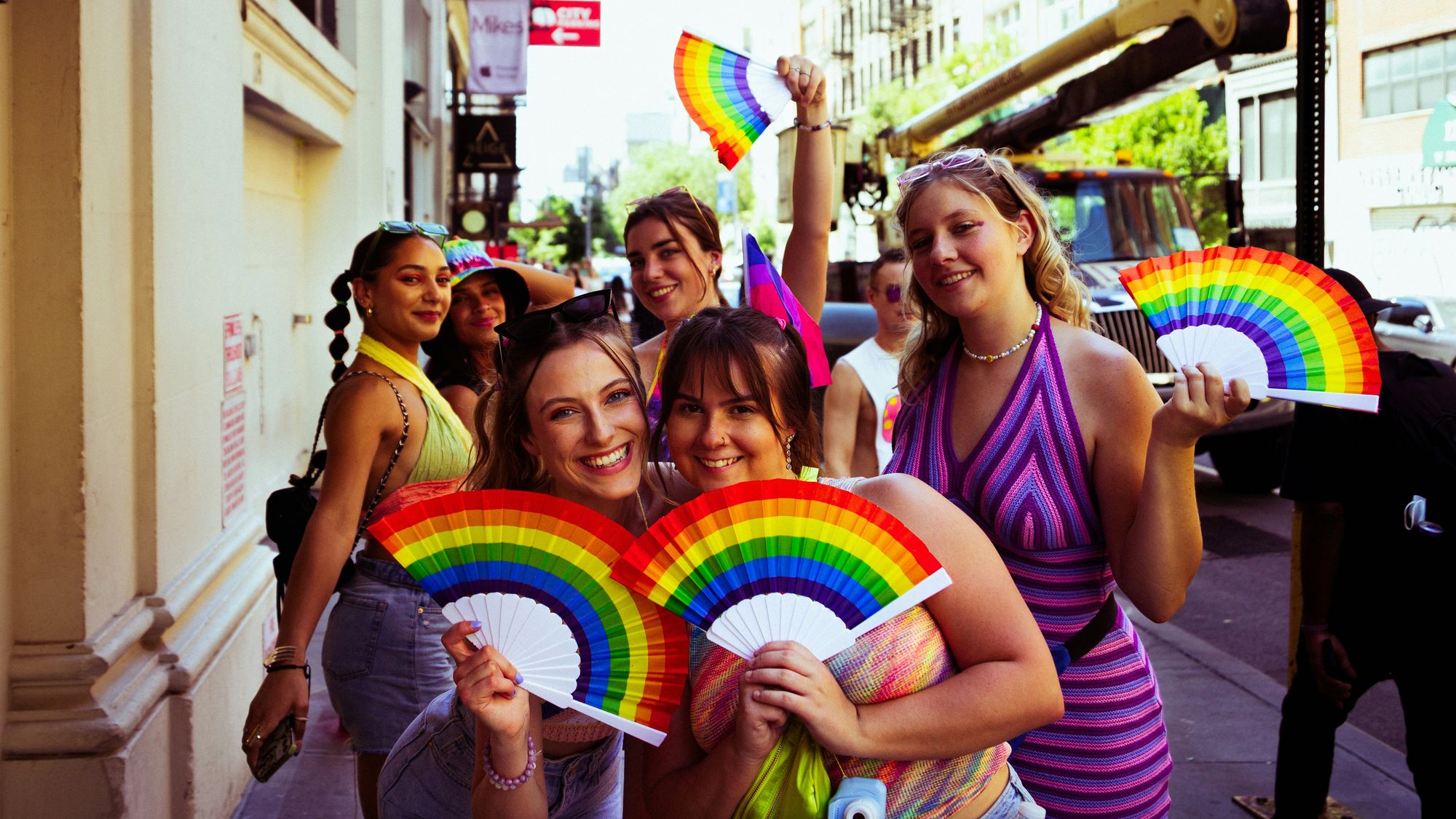 Best Gay Dating Apps for Over 40 | Lex's Guide to LGBTQ Dating Apps