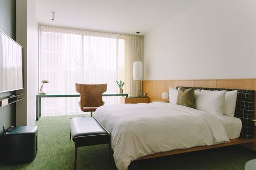 Luxury Austin TX Hotel Accommodations - The Loren Hotel
