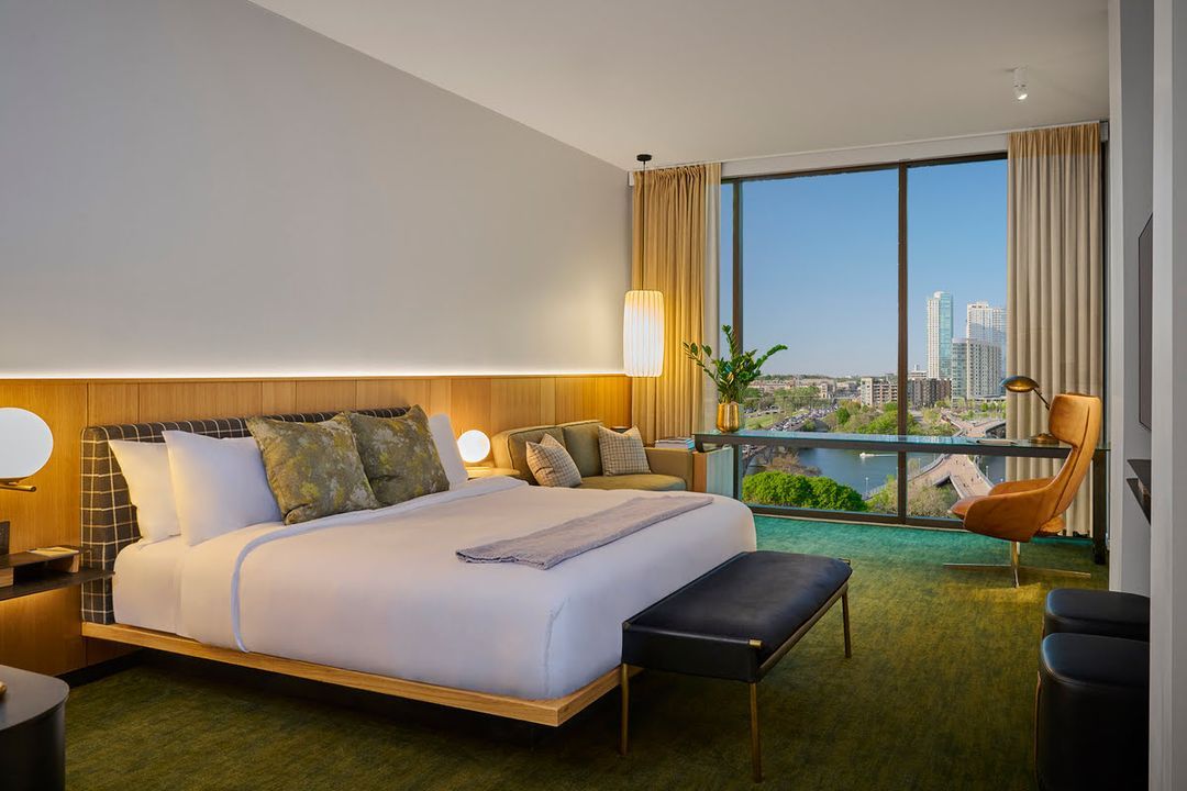 Luxury Austin TX Hotel Accommodations - The Loren Hotel