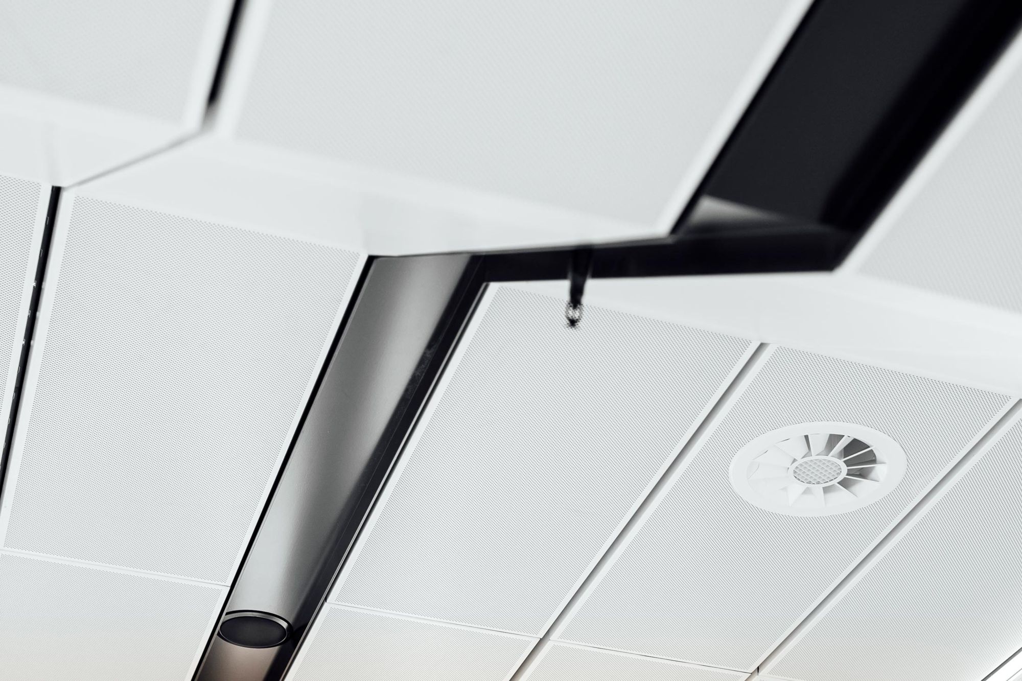 Designing the Perfect Service Trough for your Ceiling