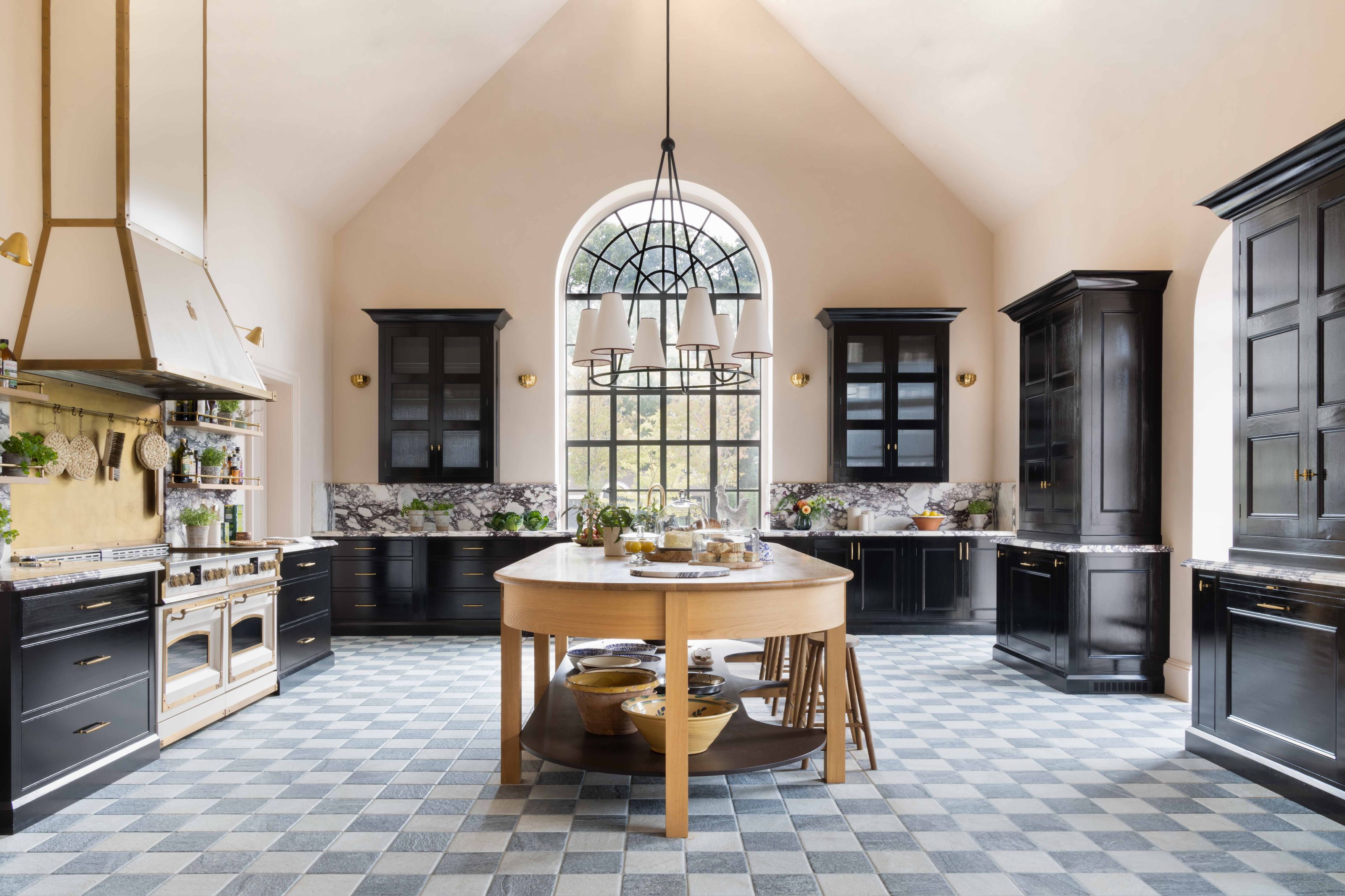 Alistair Fleming Design || Bespoke Kitchen Design at Bells Yew Green ...