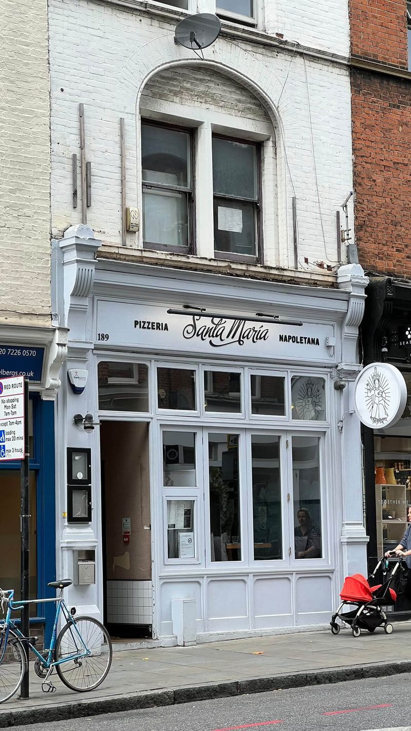 Santa Maria - London Locations