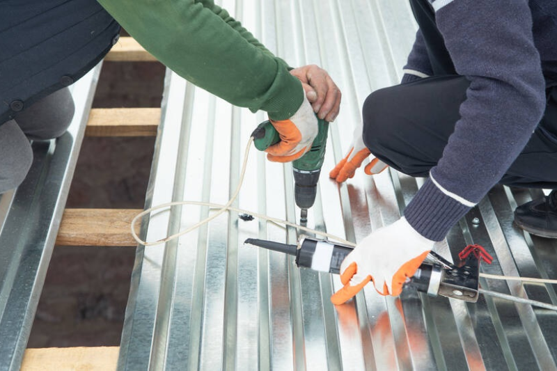 How to install corrugated metal roofing - Skyhighroofingbrisbane.com.au