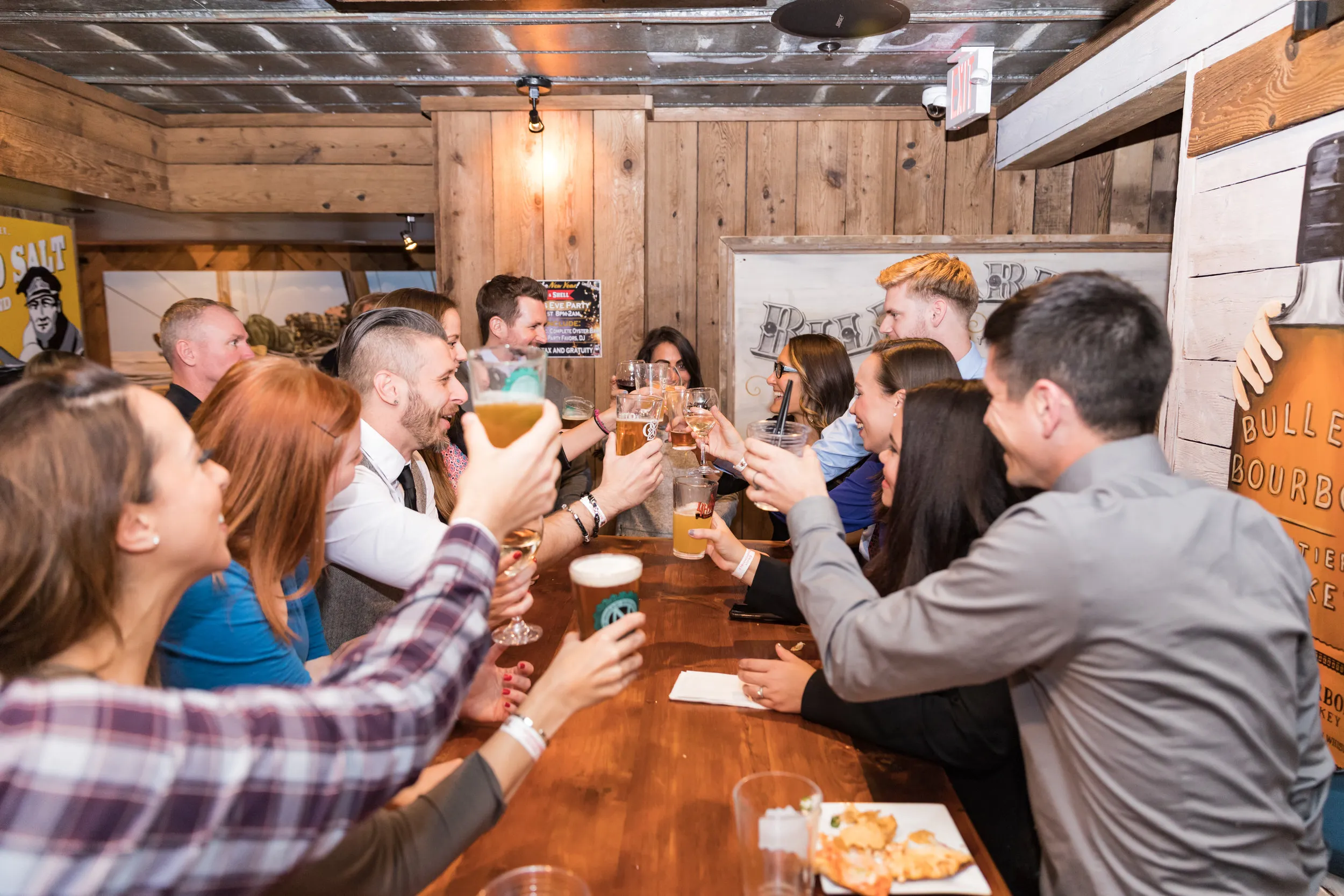 Job Opportunities | Lee's Pint & Shell