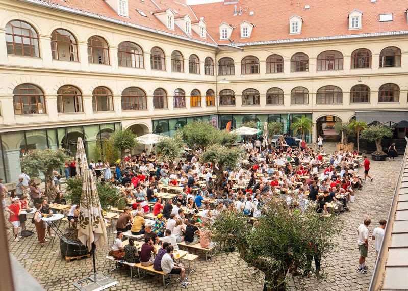 Gleis//Garten - Vienna's Foodmarket