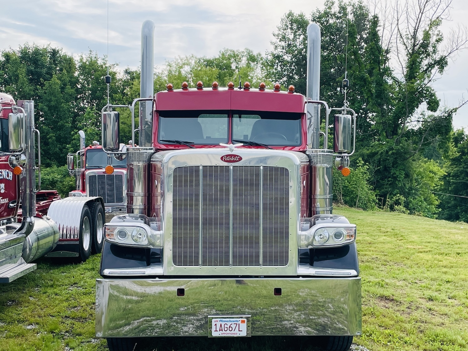 Peterbilt Split Windshield Package