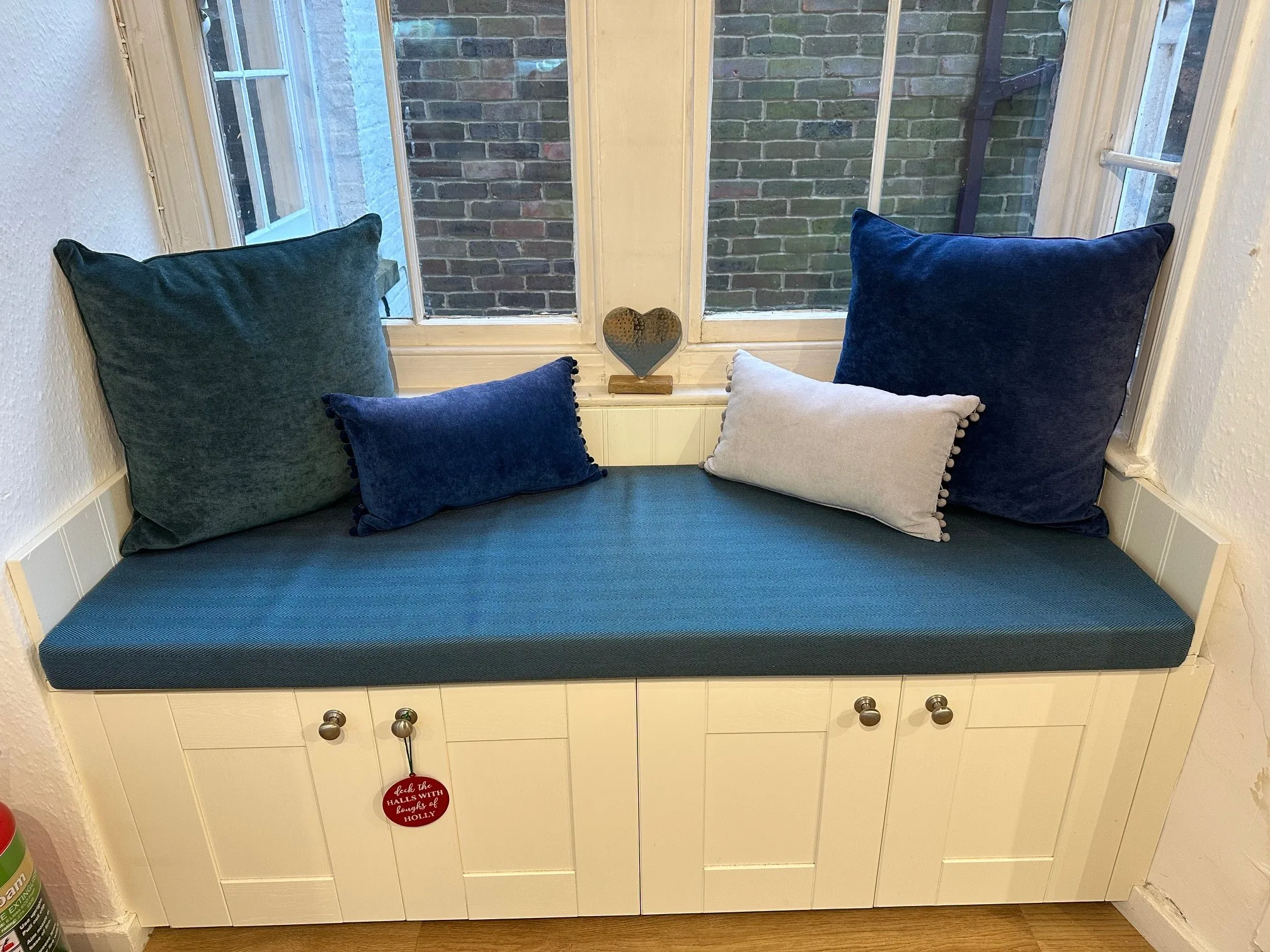 What are the 4 different types of cushions? – Foam and Covers