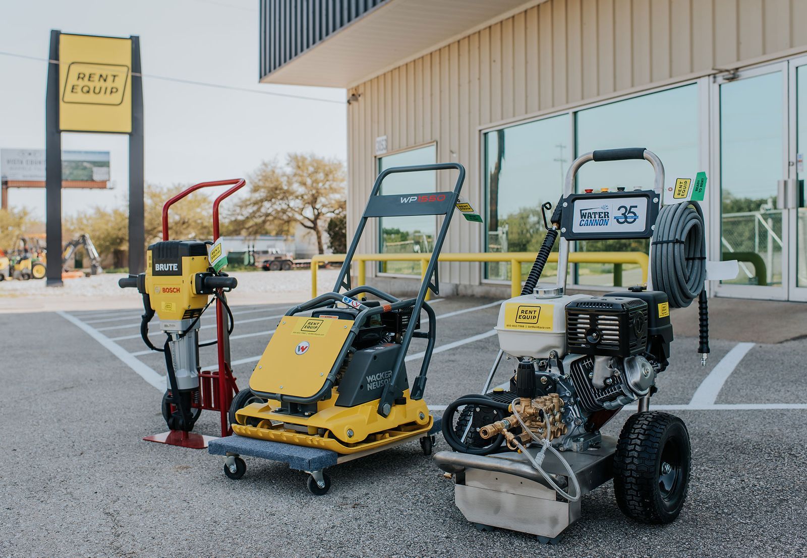 TOP-TIER EQUIPMENT RENTALS FOR EVERY JOB