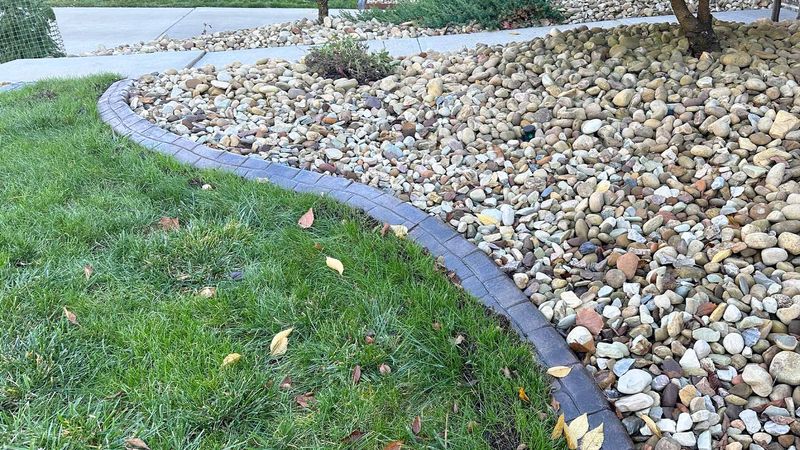 A Visual Guide to Concrete Landscape Edging Styles