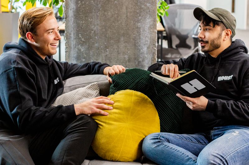 Expedia vs Booking.com: Choosing the Right Platform for You Expedia vs Booking.com: Choosing the Right Platform for You