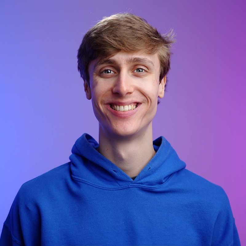 Carriers with the Best Cell Phone Coverage in Michigan