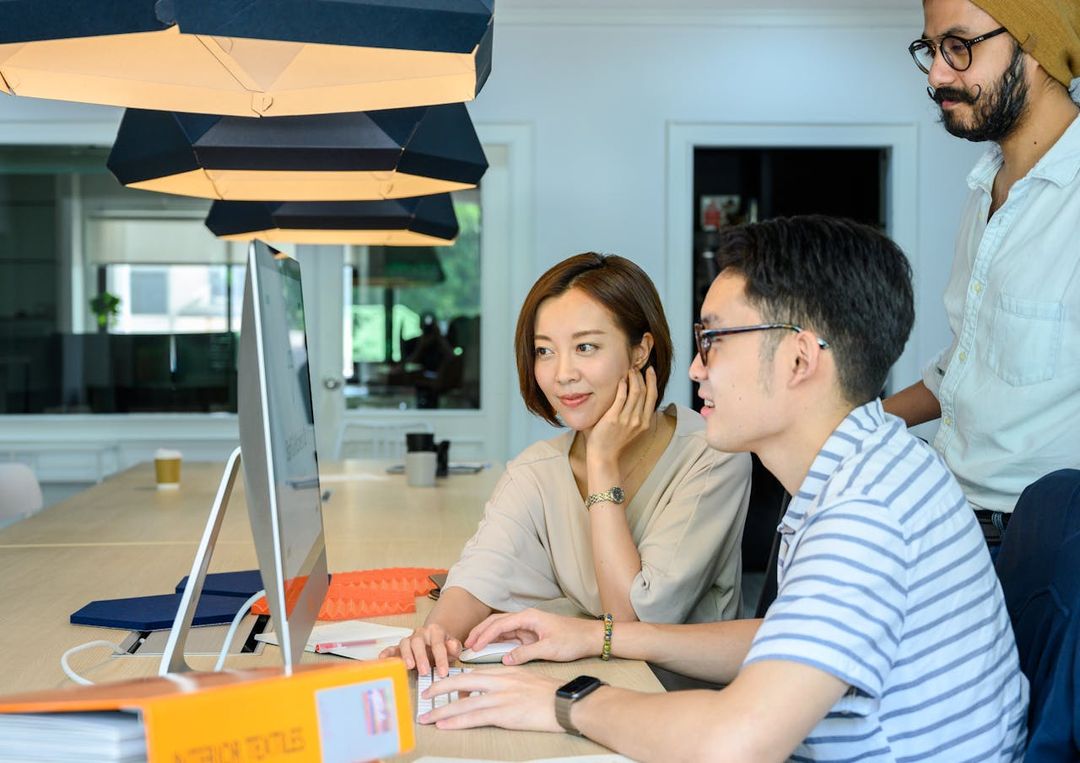 Conversational Surveys & Qualitative Research at Scale | Reveal AI