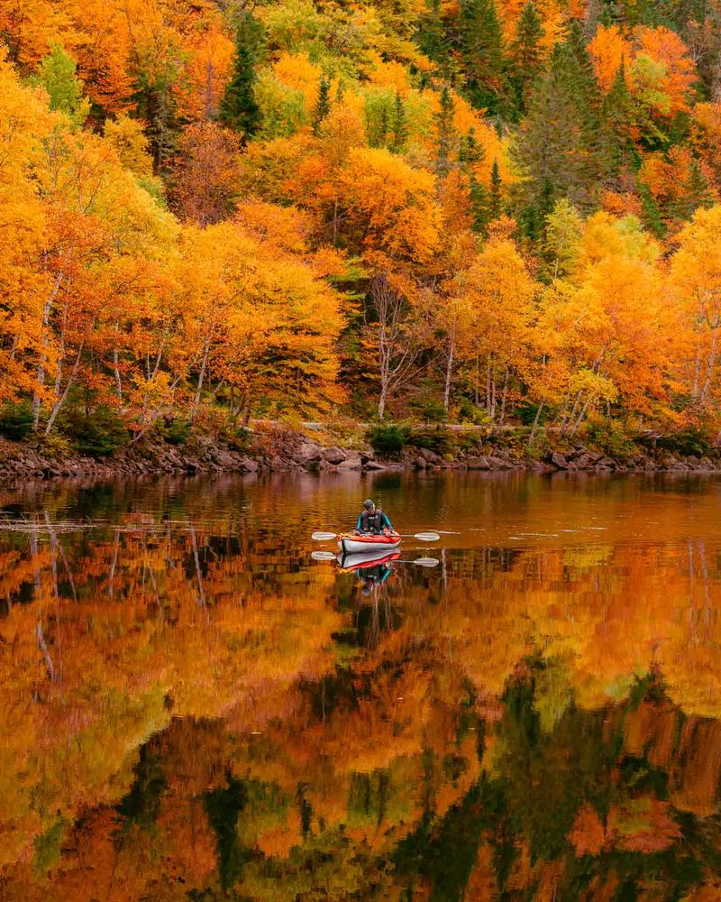 8 Best Places to See Fall Colours in Quebec: The Ultimate Guide (2025)