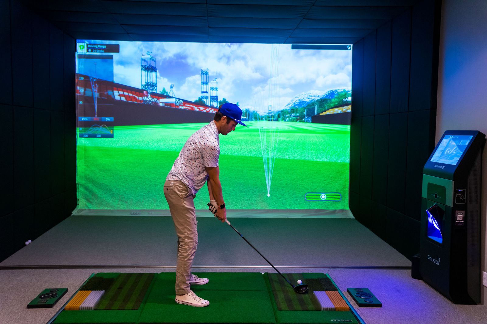 Element Indoor Golf - Golf