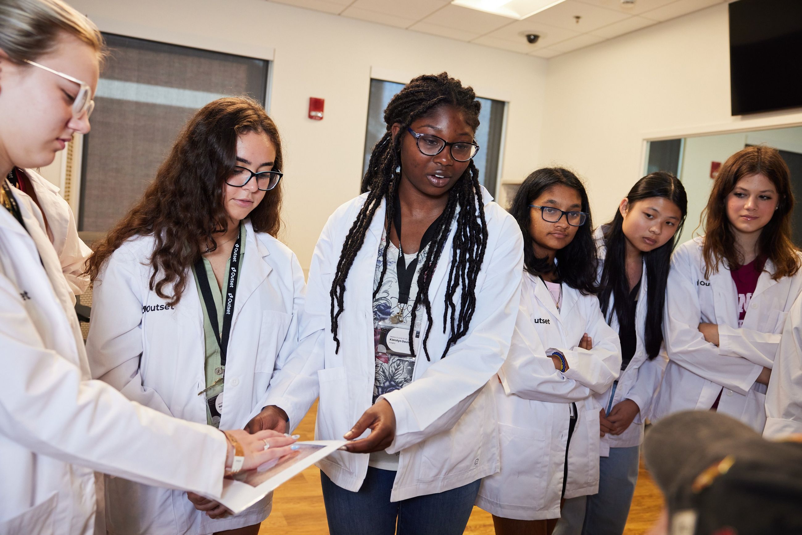 Outset: Summer Medicine Program for 9th-12th Graders