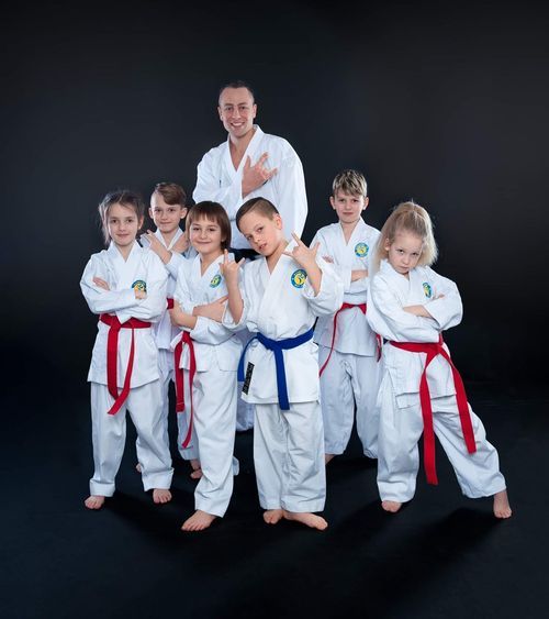 CHAMPIONS FAMILY CLUB · Schedule & Prices