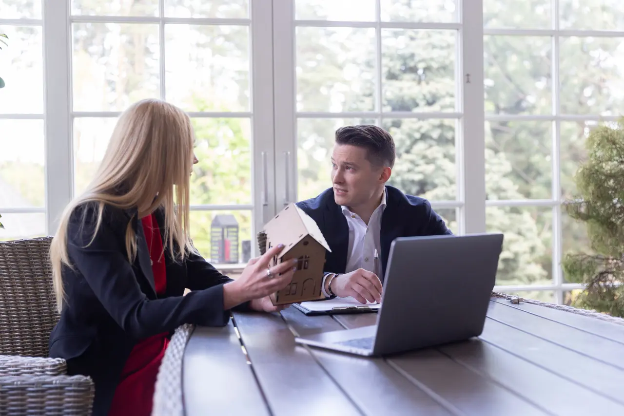 Scrum vs SAFe: Identifying the right Agile framework for your team