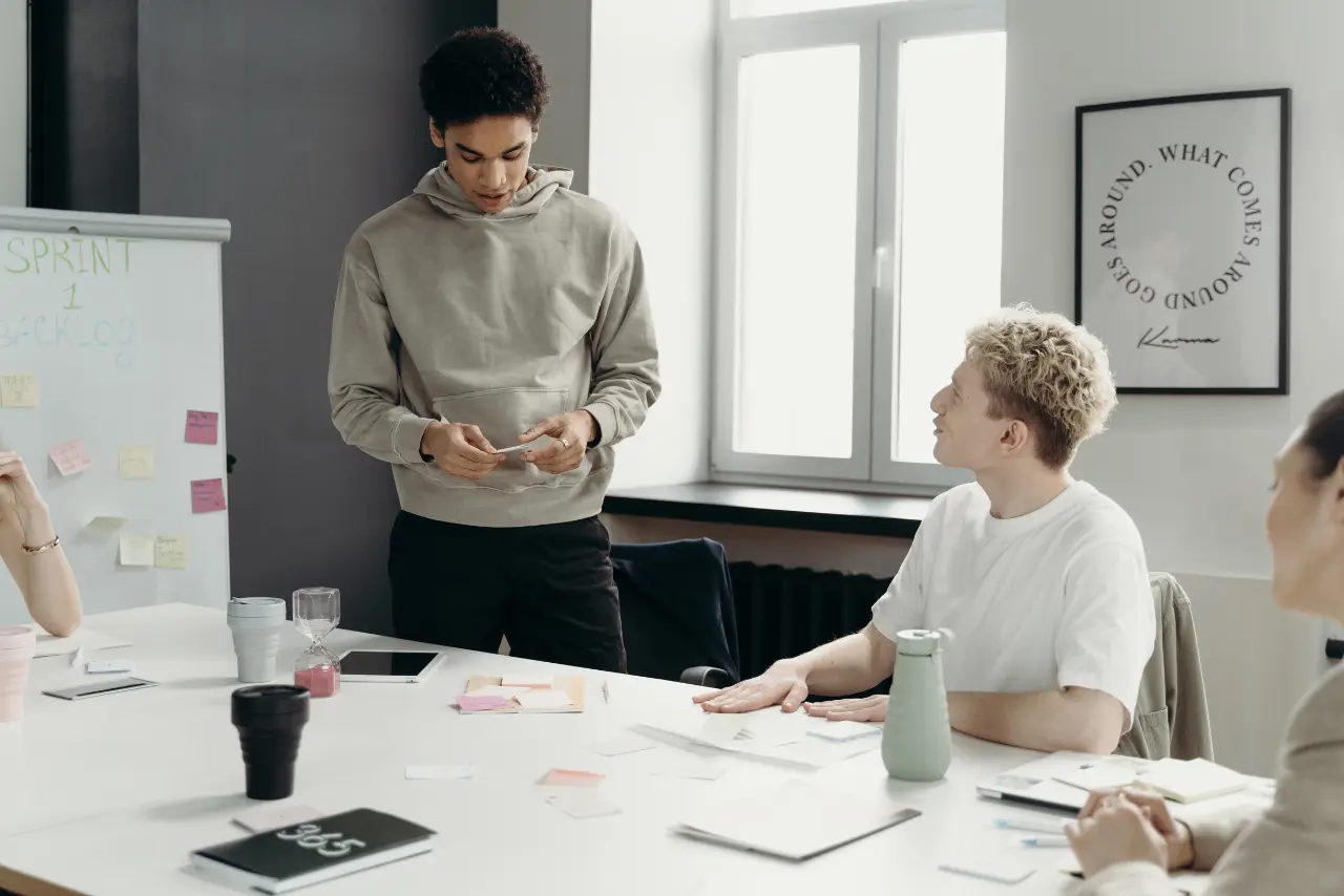 What are the scrum phases & processes in project management