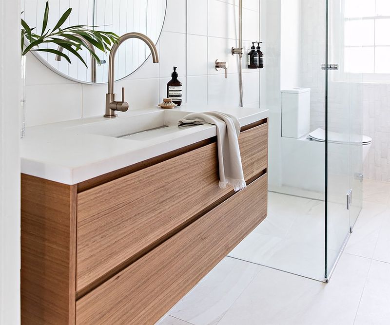 Roos International: Lab Designs