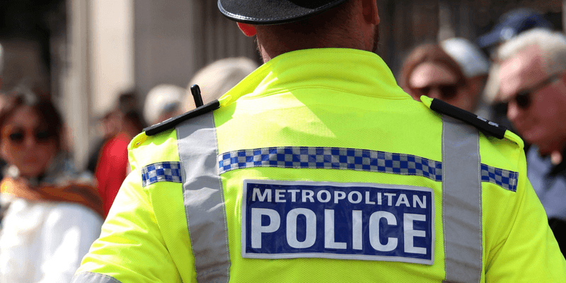 ARMED POLICE BAG LEFT ON LONDON STREET SPARKS INVESTIGATION WITH FIVE ...