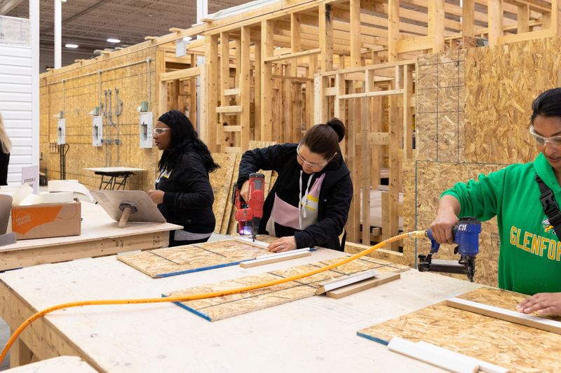 Rough Carpentry vs Finish Carpentry: How Are They Different? | Skilled ...