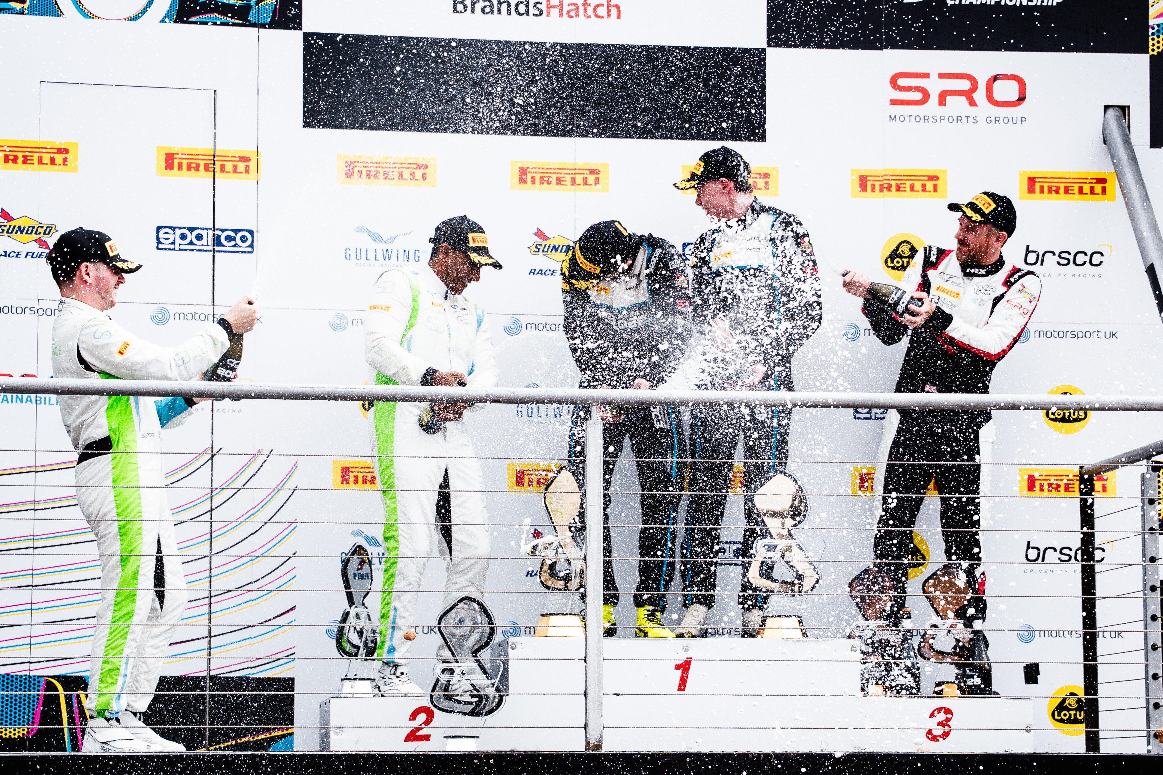 Maiden GT4 victory for Hopkinson and George - Optimum Motorsport