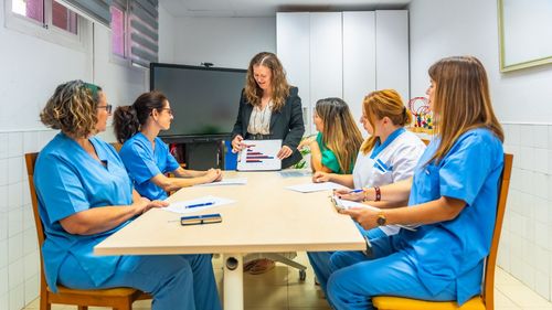 Oil Rig Nursing Jobs: High-Paying Roles for Experienced RNs