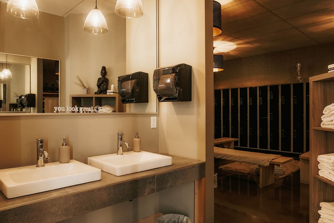 Studio Bois-Franc | Idolem Yoga