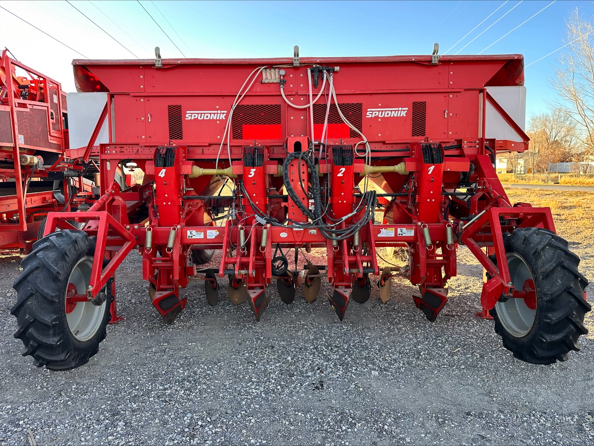 2012 Model 8040 Spudnik 4-row planter