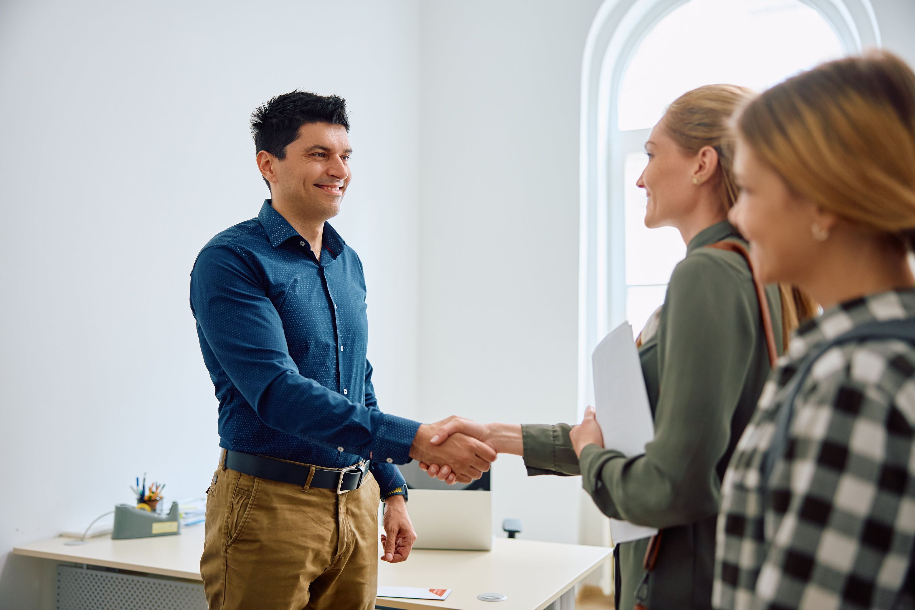 Courtier : définition et rôle - Guide complet - Banket