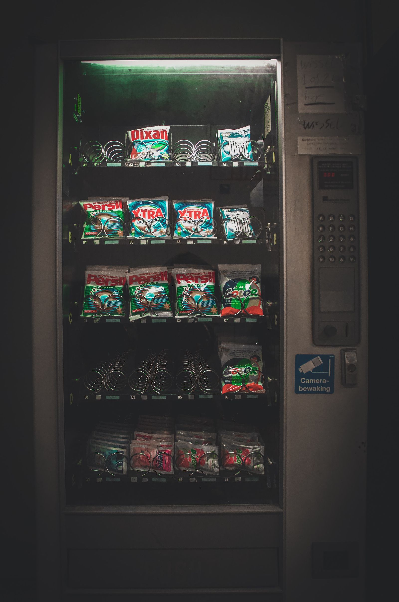 The Ultimate Guide to Crane Vending Machines: How They Work and Why ...