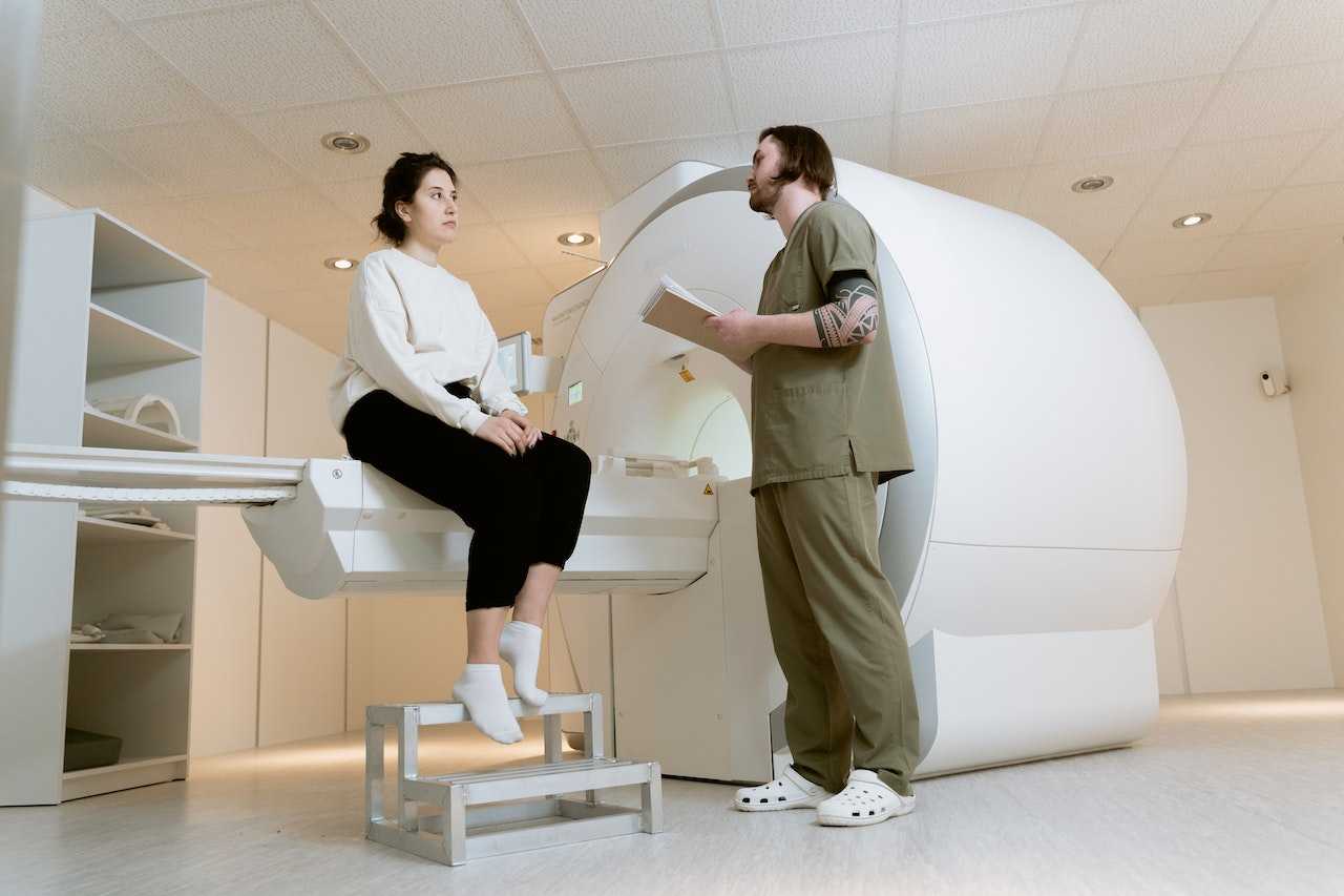 Facing Your Fears: A Guide to Coping with MRI Claustrophobia - Ezra