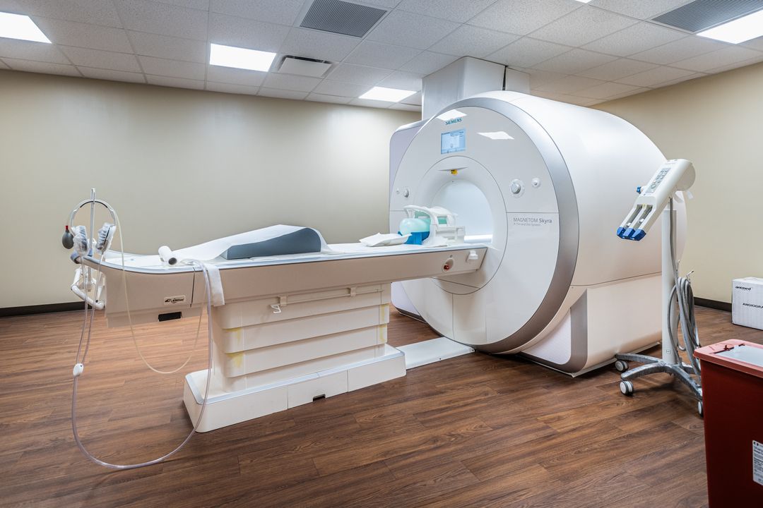 Full-body MRI Scan | New Jersey Imaging Network | Ezra