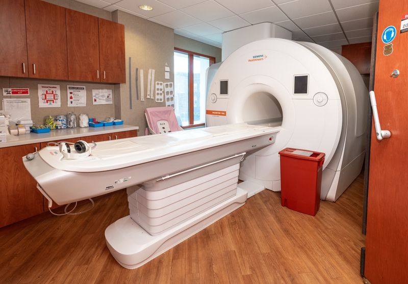 Full-body MRI Scan | Lenox Hill Radiology | Ezra