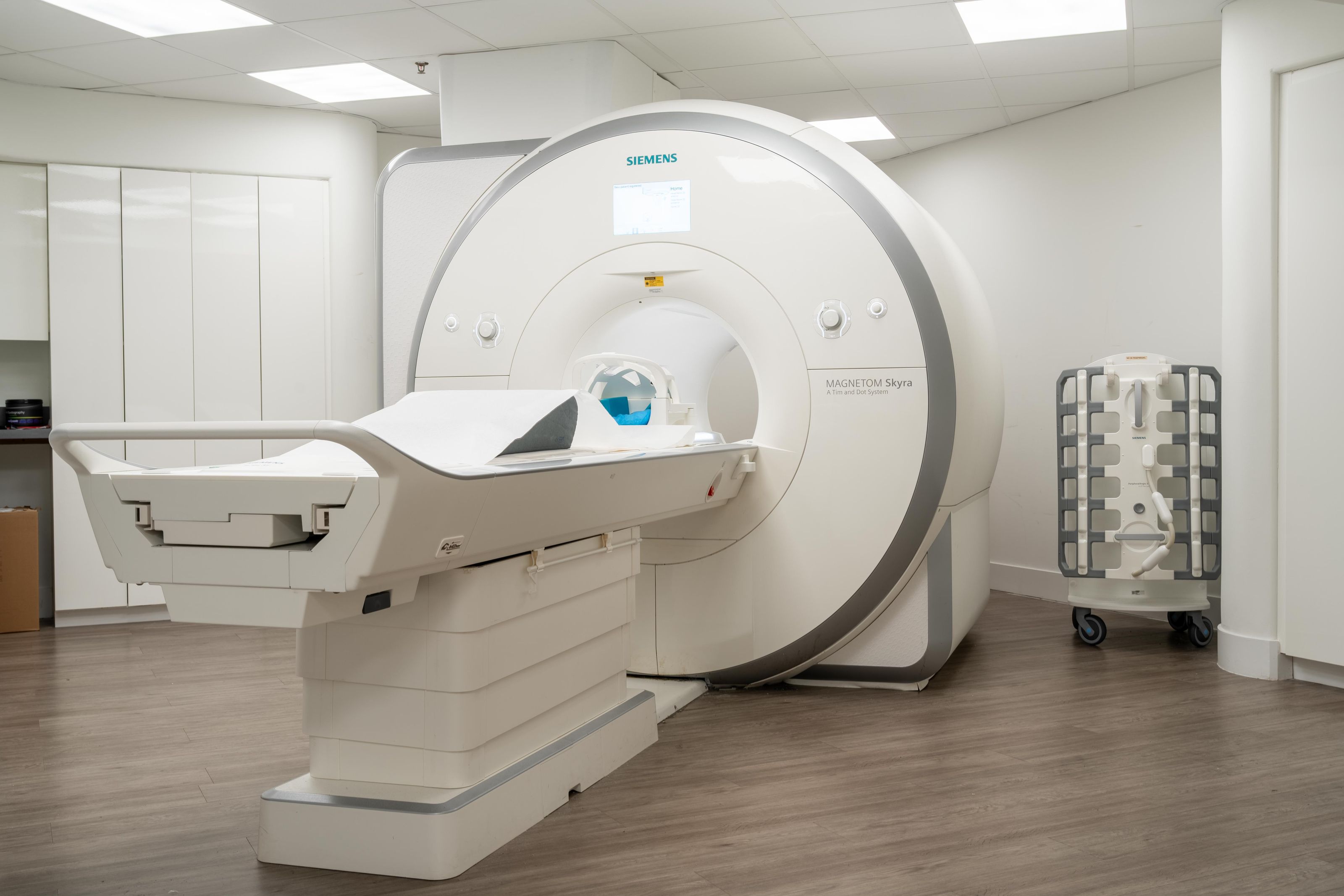 Full-body MRI Scan | Unique Imaging | Ezra