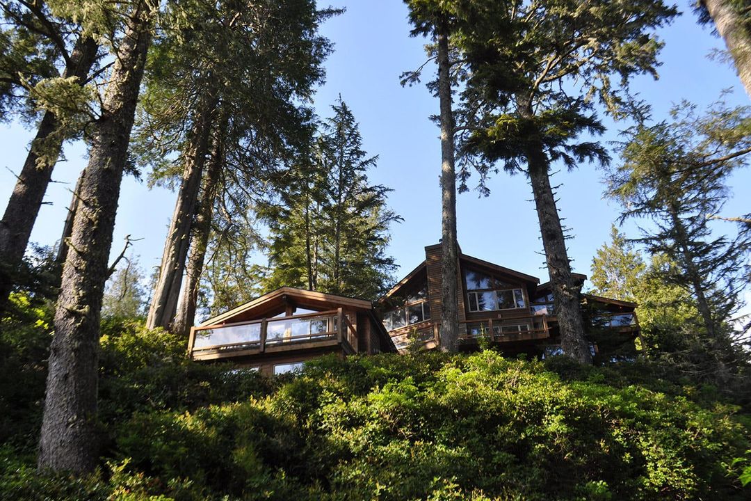 Ocean Front Cabins Accommodations - The Cabins at Terrace Beach