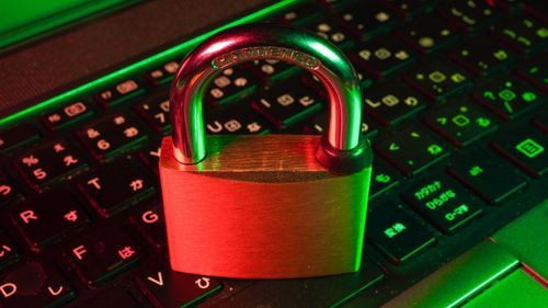 JSON vs XML: which one is faster and more efficient?