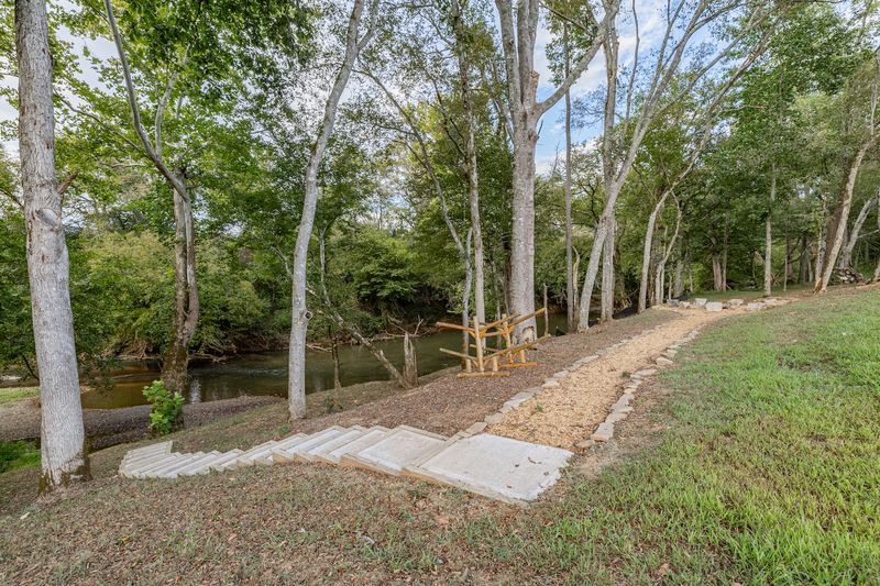 Prime River Ridge Farms TN Land from The Woodland Group