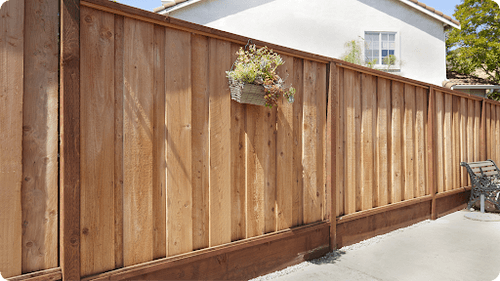 3 Best Fence Types to Withstand High Winds in 2023