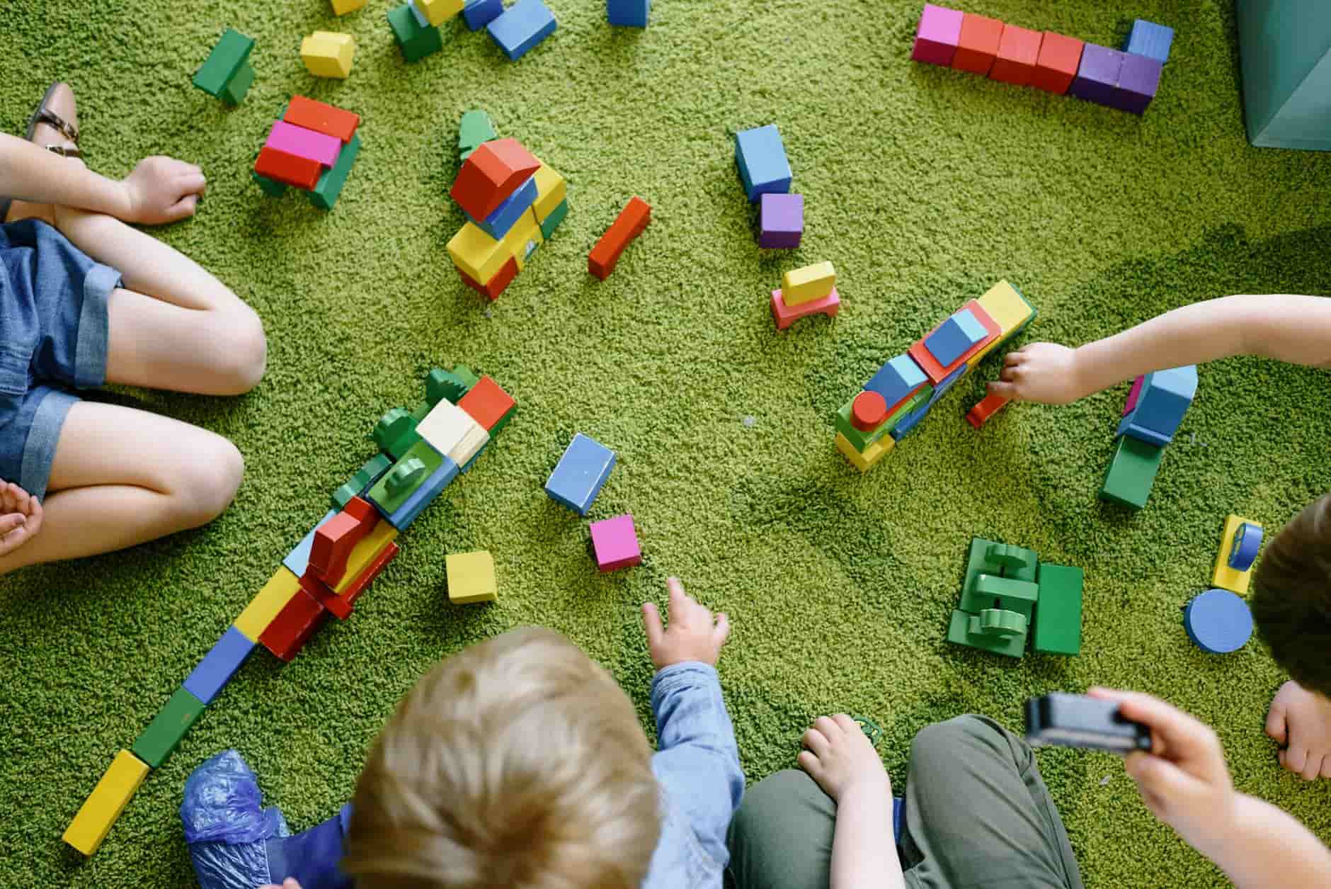 Recognizing Early Signs of Autism in Toddlers Recognizing Early Signs of Autism in Toddlers