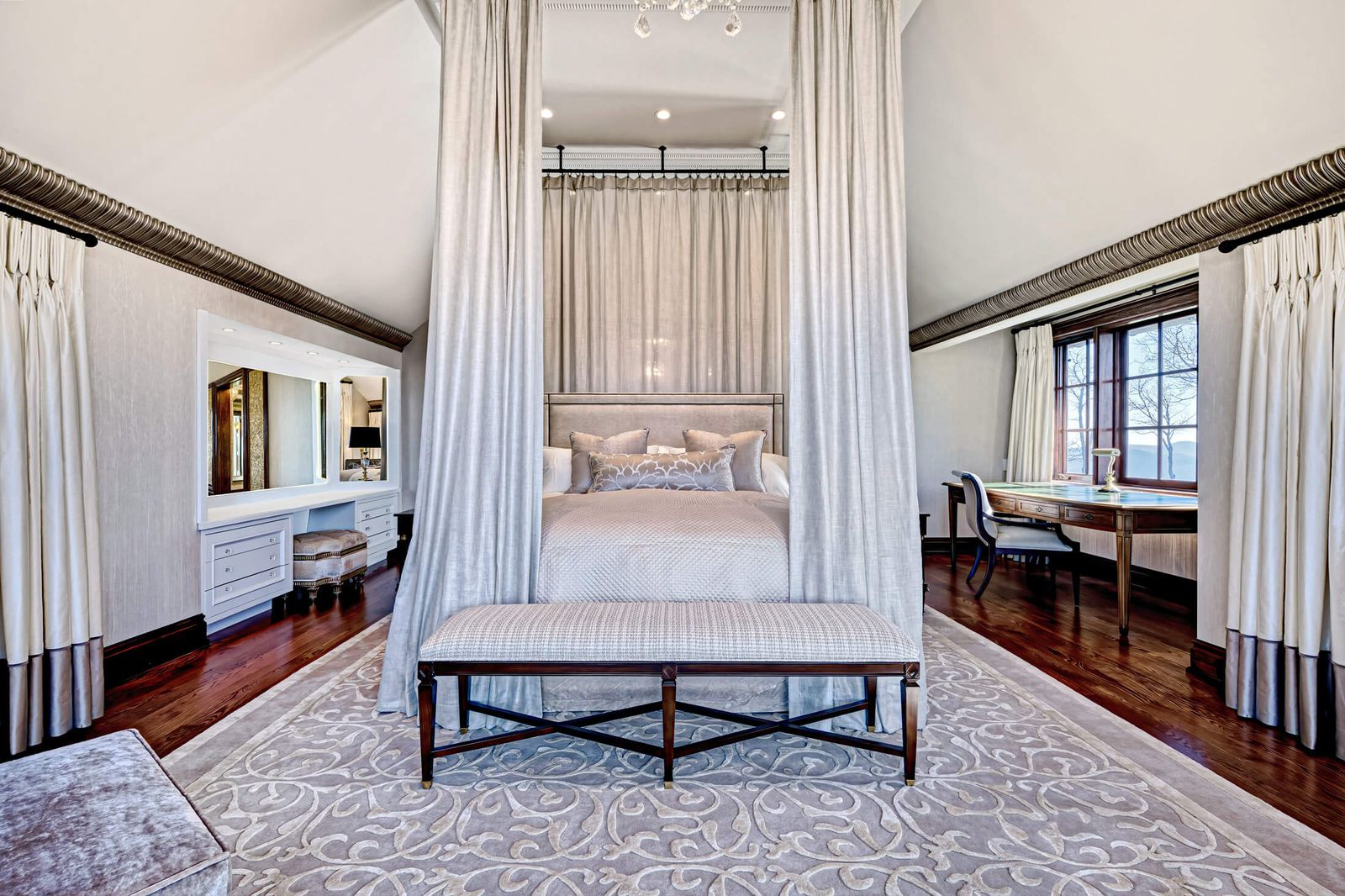 Master Suite - Gallery - Sagee Manor