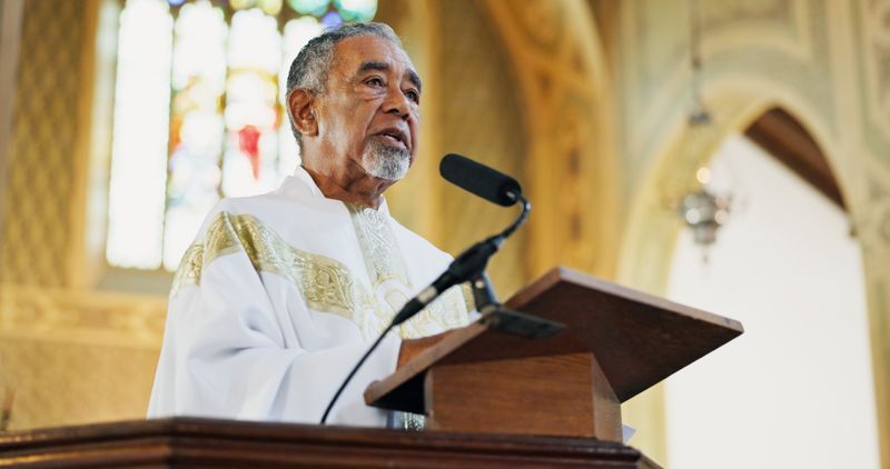 9 Religious workers that qualify for an R-1 visa, and where USCIS ...