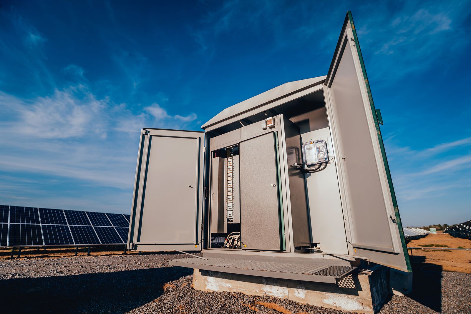 Emtec Energy | Engineering a Solar-Powered Future for Businesses