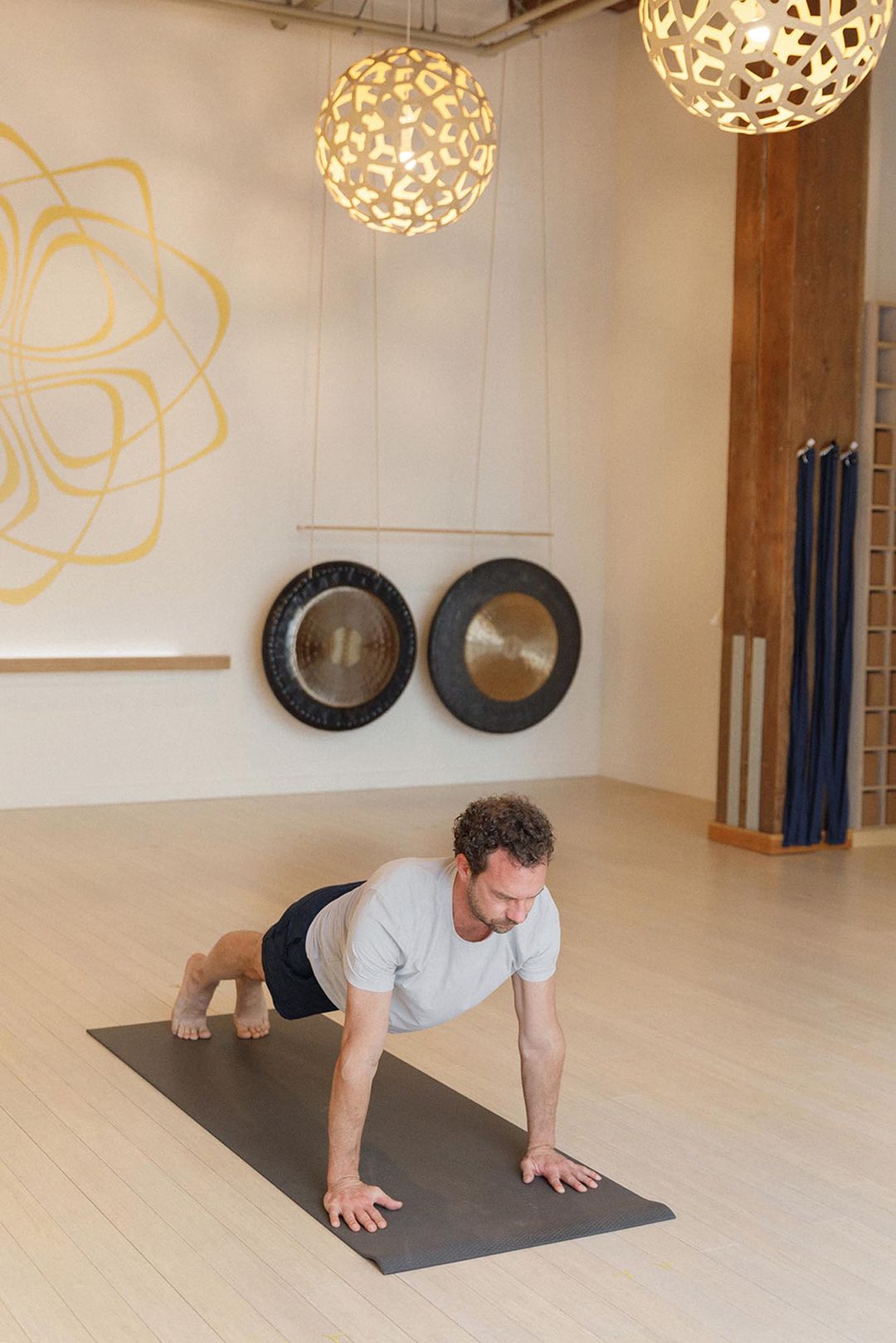 Location — Mind.Body.Hum