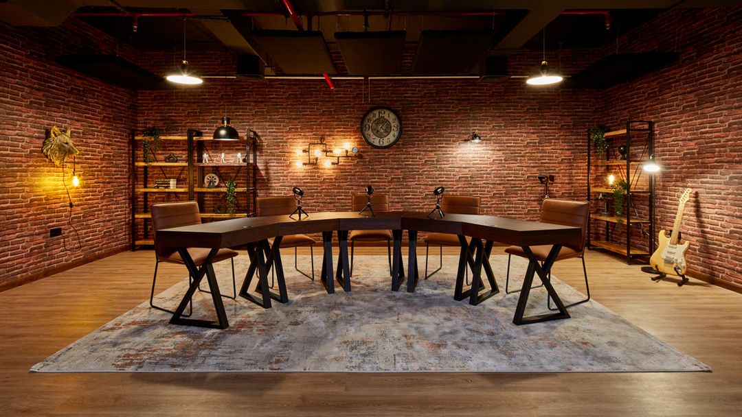 Poddster - Podcast Production Studios in Dubai