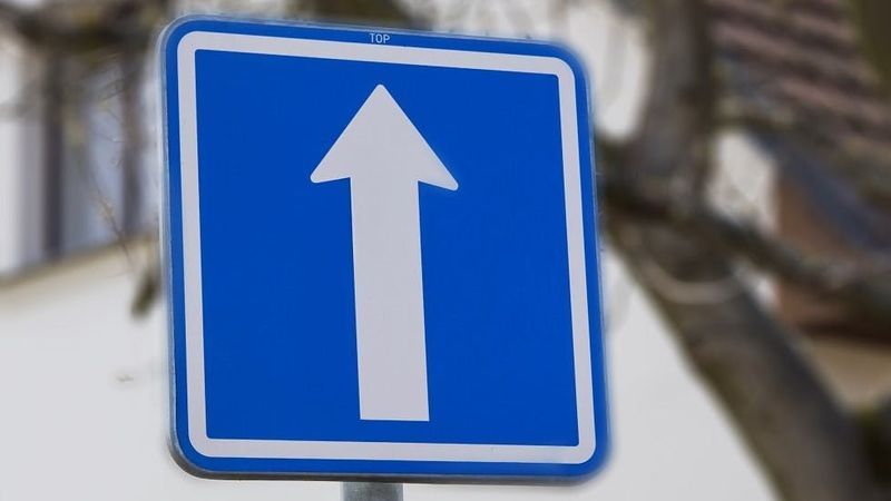 Panneau de circulation à sens unique - Ornikar