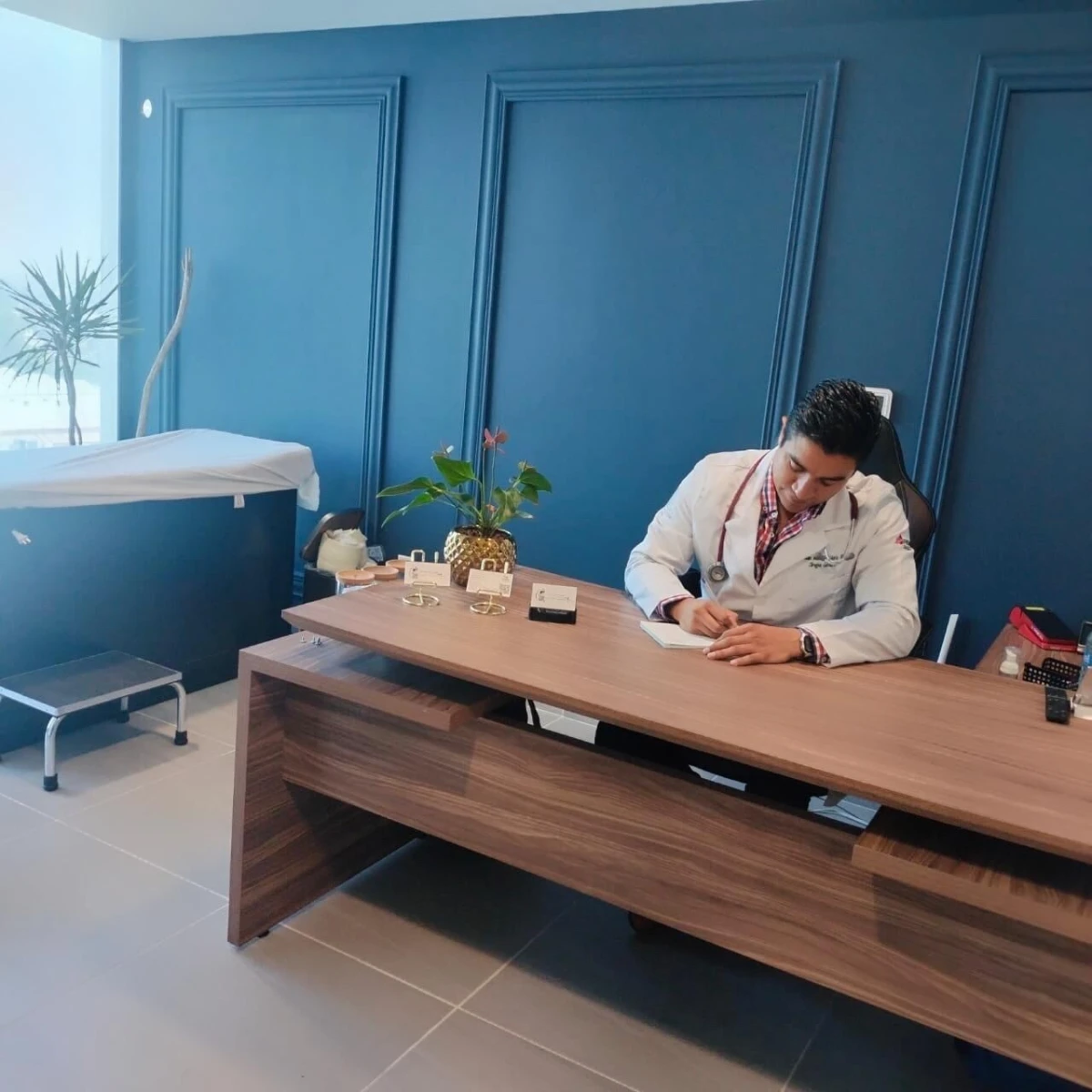 Dr. Allan Gloria Rivas, Cdmx | Cirugía General