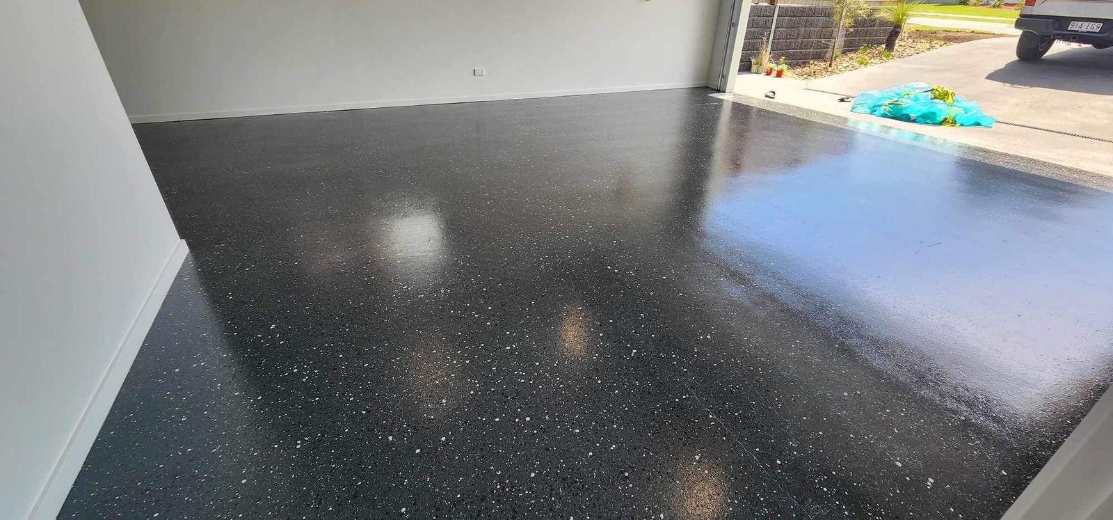 Leading Australian Paints for Roofs, Concrete & Walls